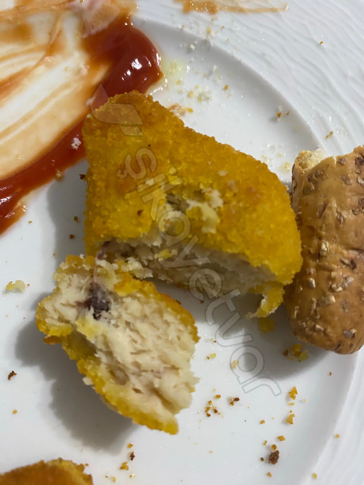 Keskinoğlu Nugget İçinde Şüpheli Siyah Maddeler - Şikayetvar