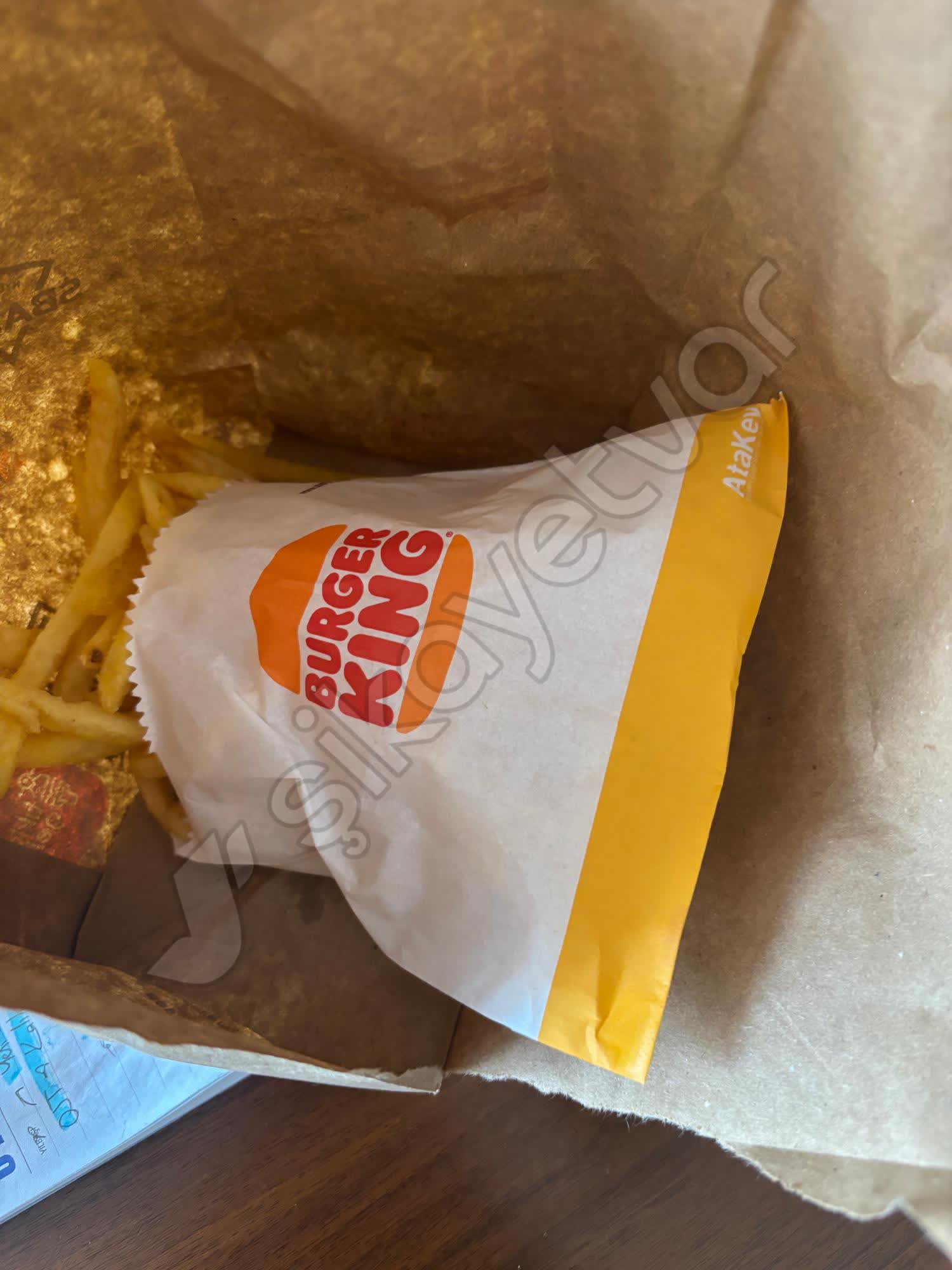 Experiencia decepcionante con Burger King y Getir, comida en mal estado ...