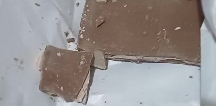 Milka Strawberry Chocolate Was Spoiled, Discolored, and Tasted Bad - Xolvie