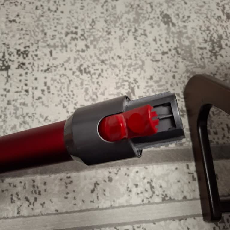 Dyson Dayson V10 Süpürgemin Kırmızı Düğmesi Kırıldı - Şikayetvar