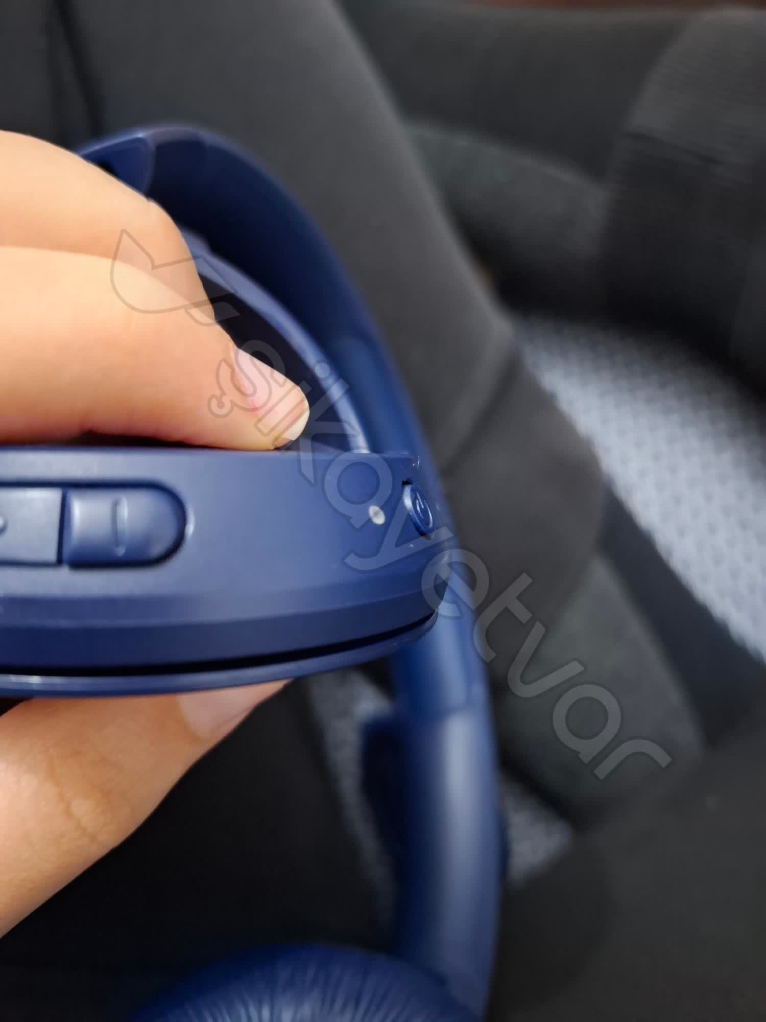 JBL TUNE570BT Power Button Sunk Without Impact, Seeking Solution - Xolvie