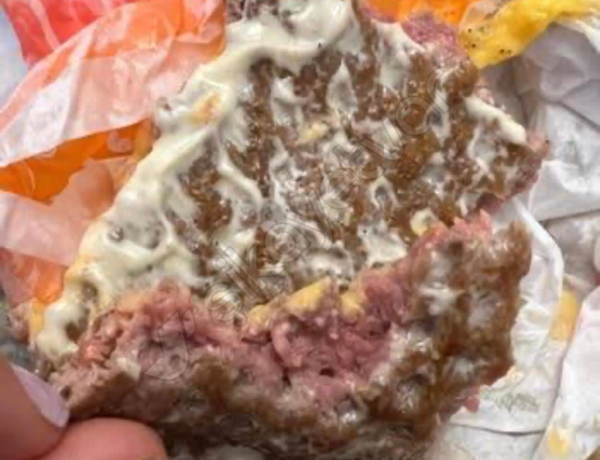 Packet Burger Çiğ Hamburger Yüzünden Hastanelik Olduk - Şikayetvar