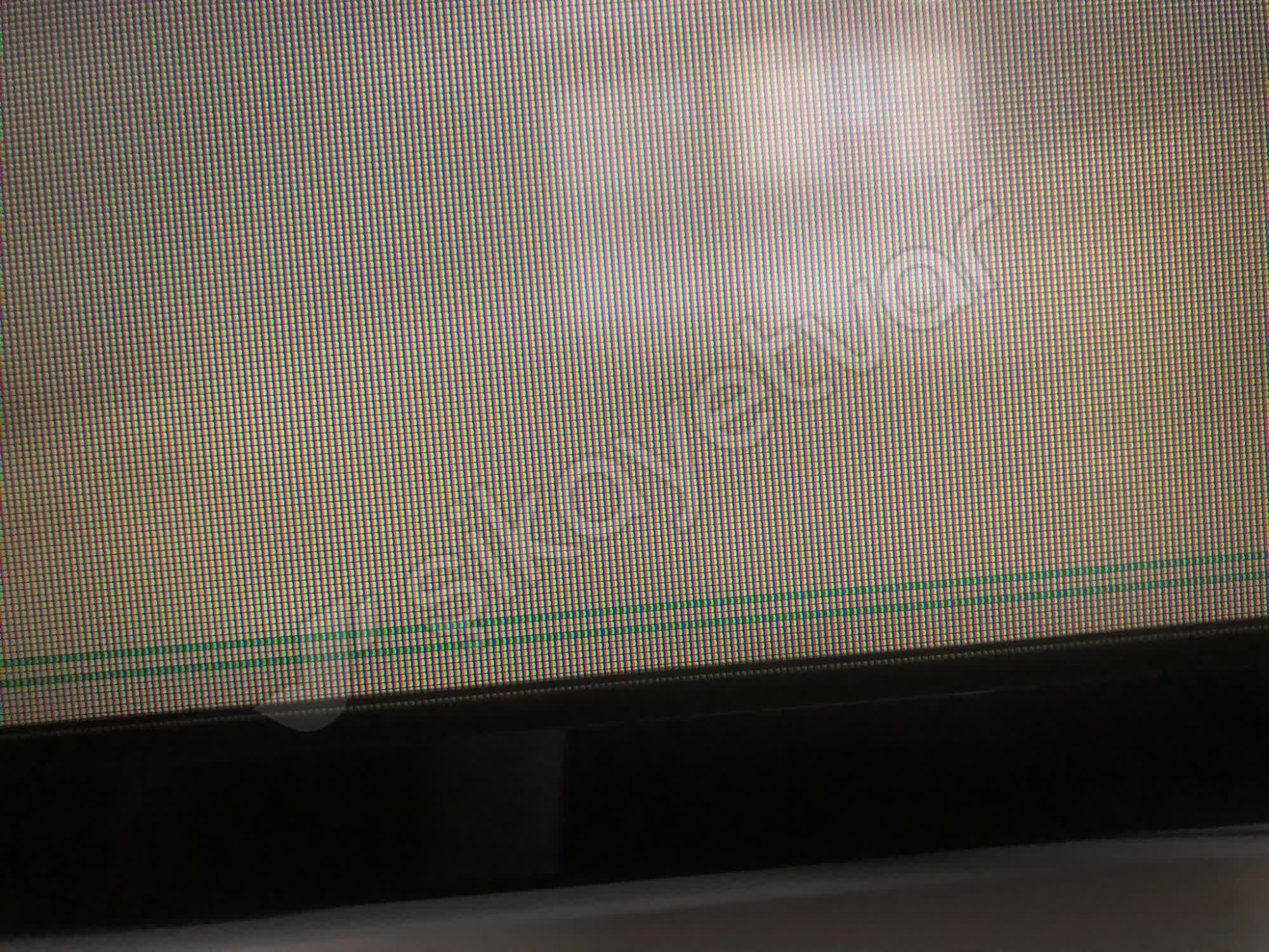LG TV Screen Issues After Warranty—Demanding Full Replacement - Xolvie