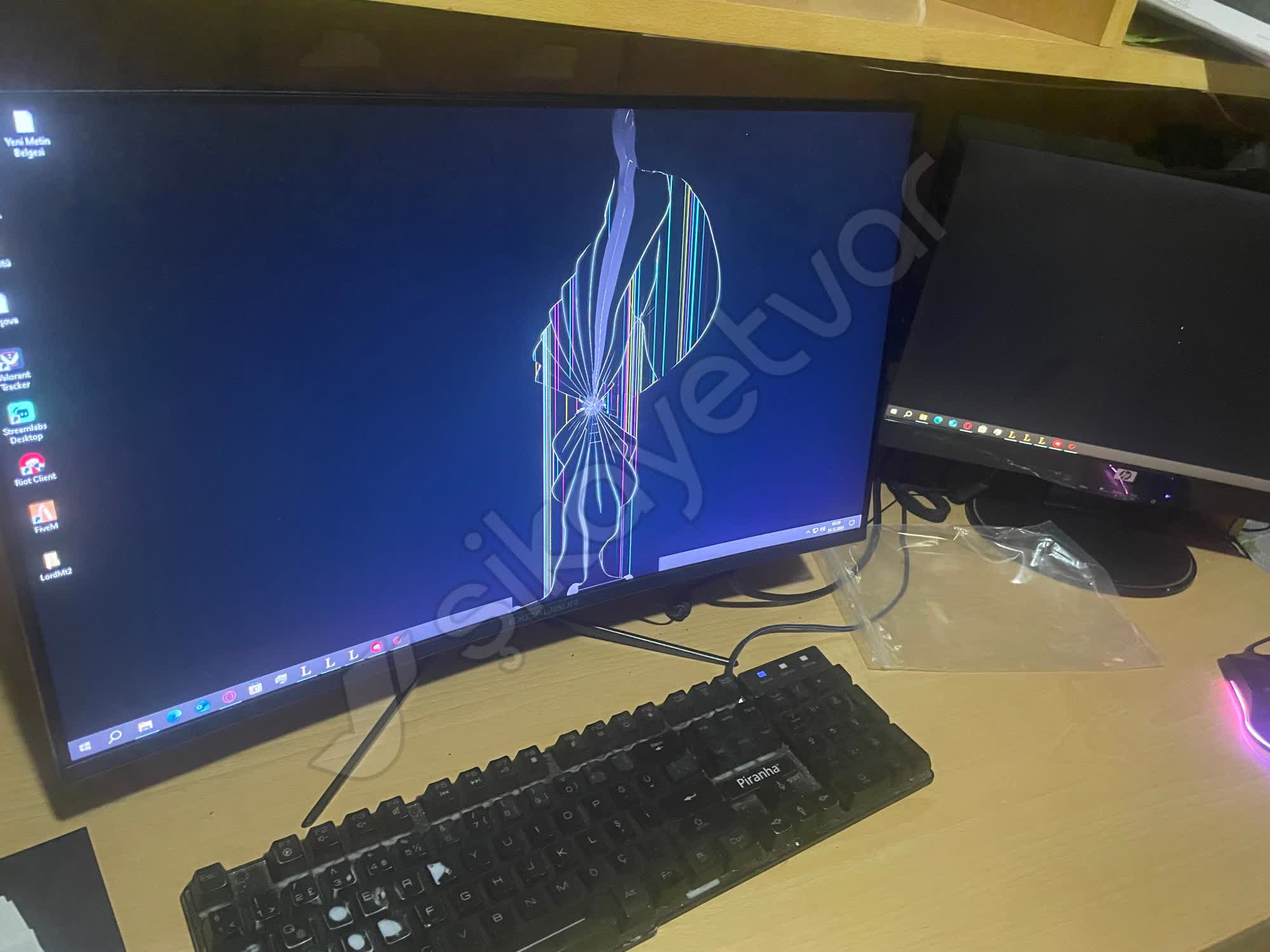 Frustrated with Cheats in Valorant Leading to Monitor Damage - Xolvie