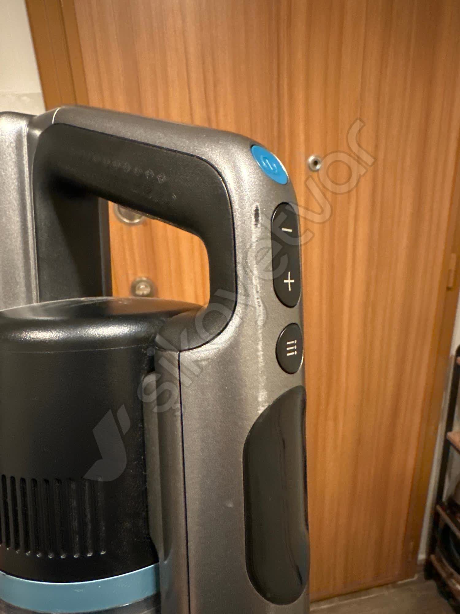PHILIPS Ev Aletleri Philips 8000 Aqua Süpürge Renk Atması Sorunu ...