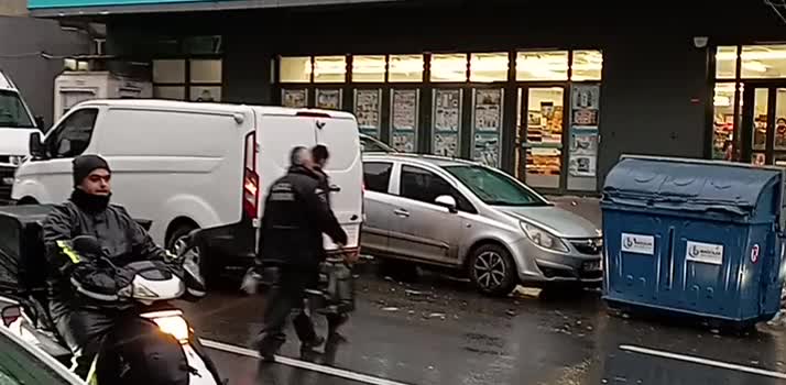 Denizbank ATM'de Kaybolan Para Ve Güvenlik Görevlileriyle Yaşanan Sorun ...