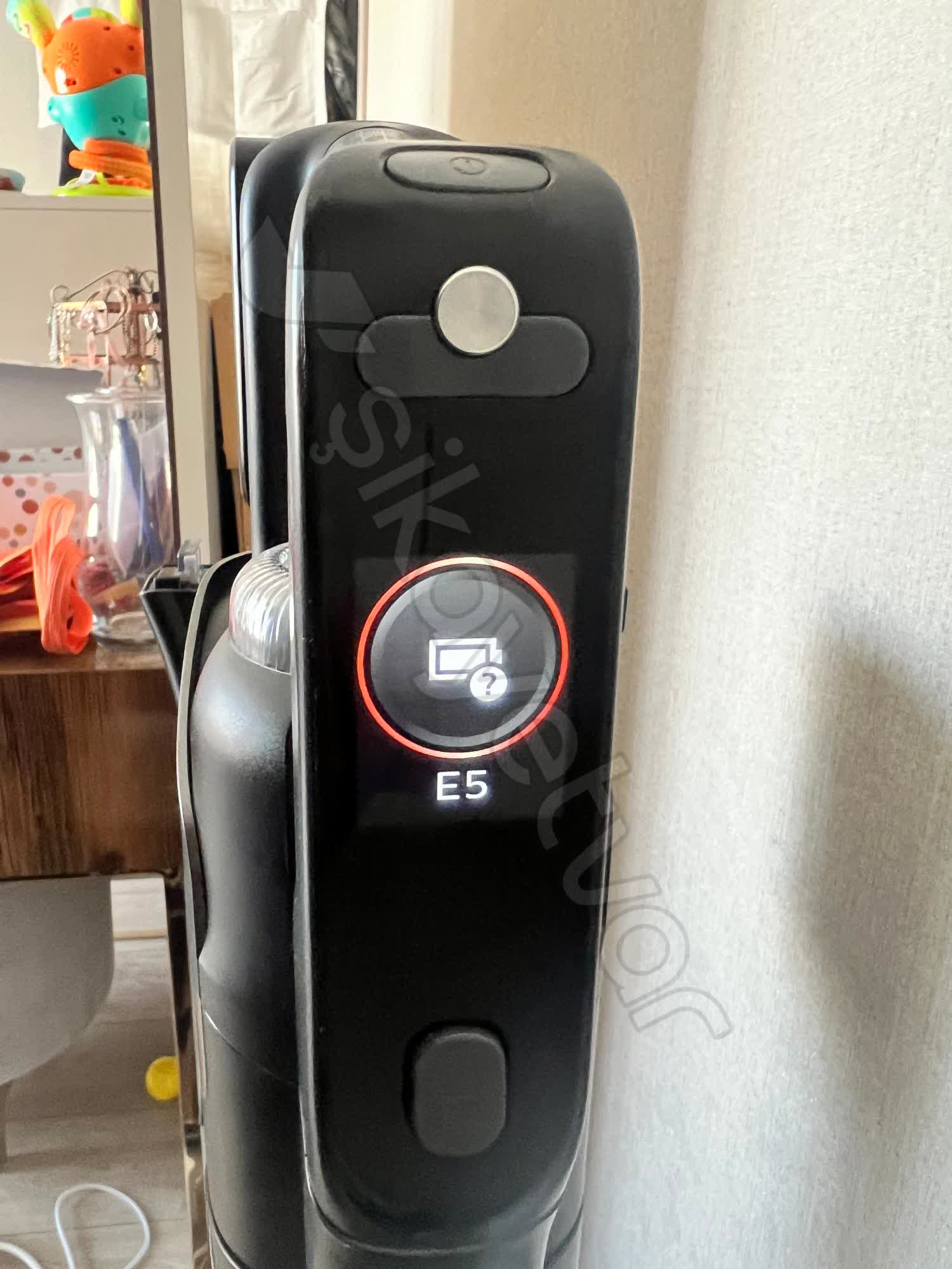 PHILIPS Ev Aletleri Philips Aquatrio 9000: Şarj Sorunu Ve E5 Hatası ...