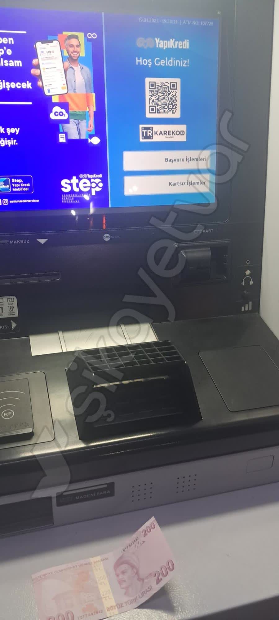 Yapı Kredi Bankası ATM'de Güvenlik Nedeniyle El Konulan 4800 TL Ve Uzun Bekleme Süresi - Şikayetvar