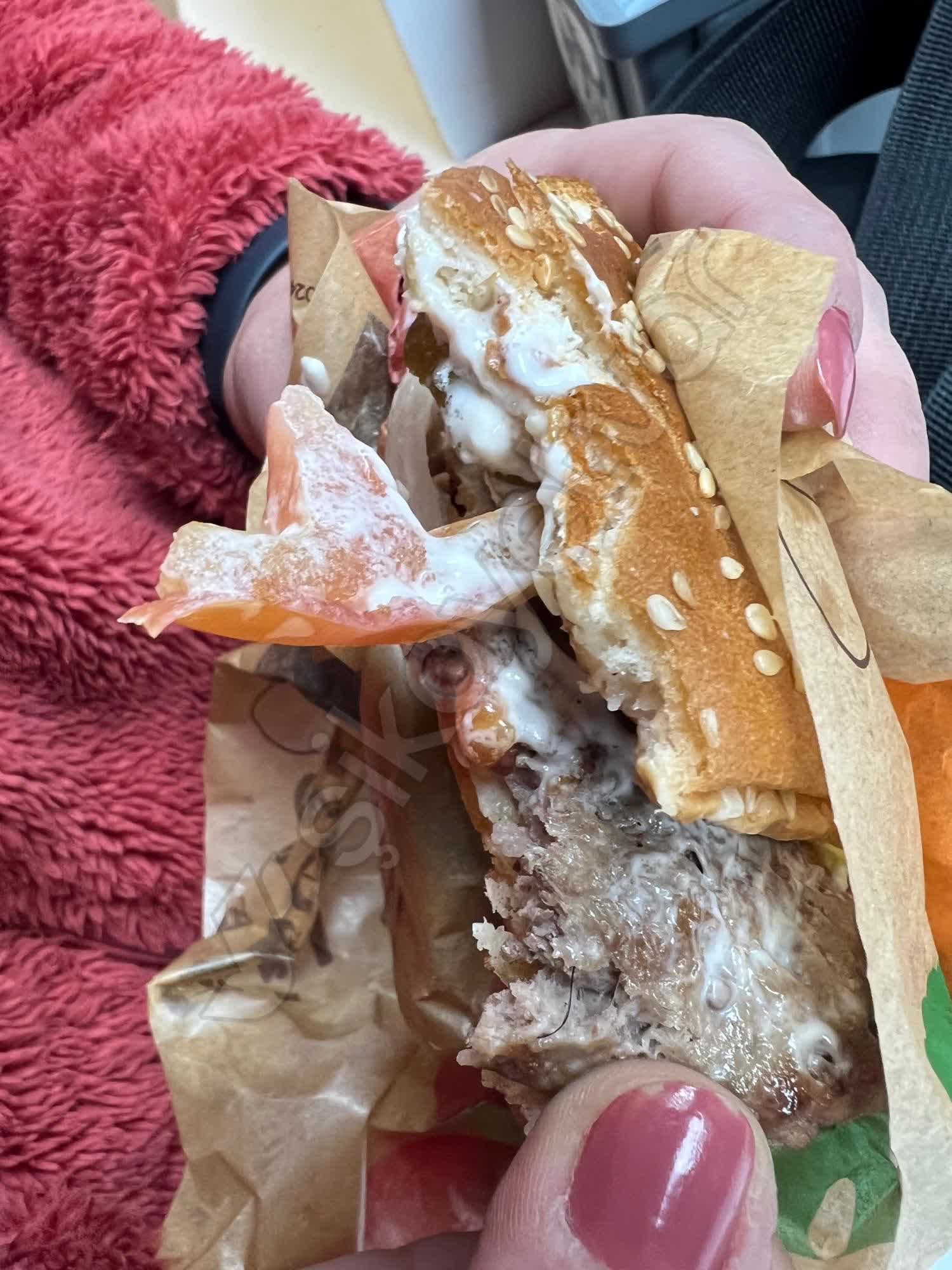 Burger King Şişli'de Kıl Çıkması Ve Para İadesi Sorunu - Şikayetvar