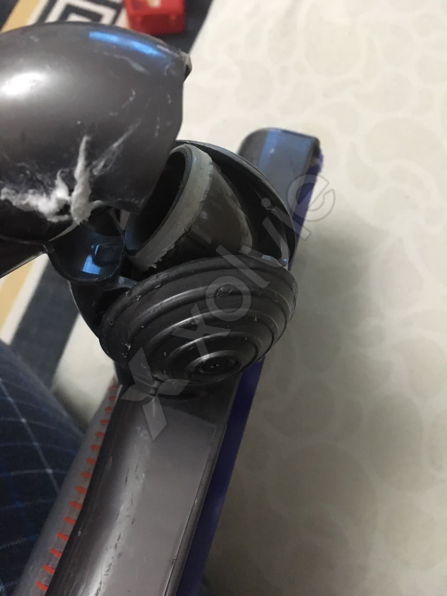 Dyson Refuses to Replace Broken Vacuum Head Despite Admitting It Is ...