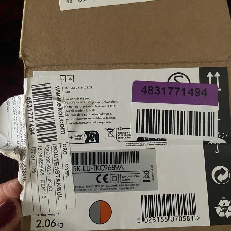 Dyson Dyson Airstrait Gift Not Honored – Misled by Staff & No Support ...