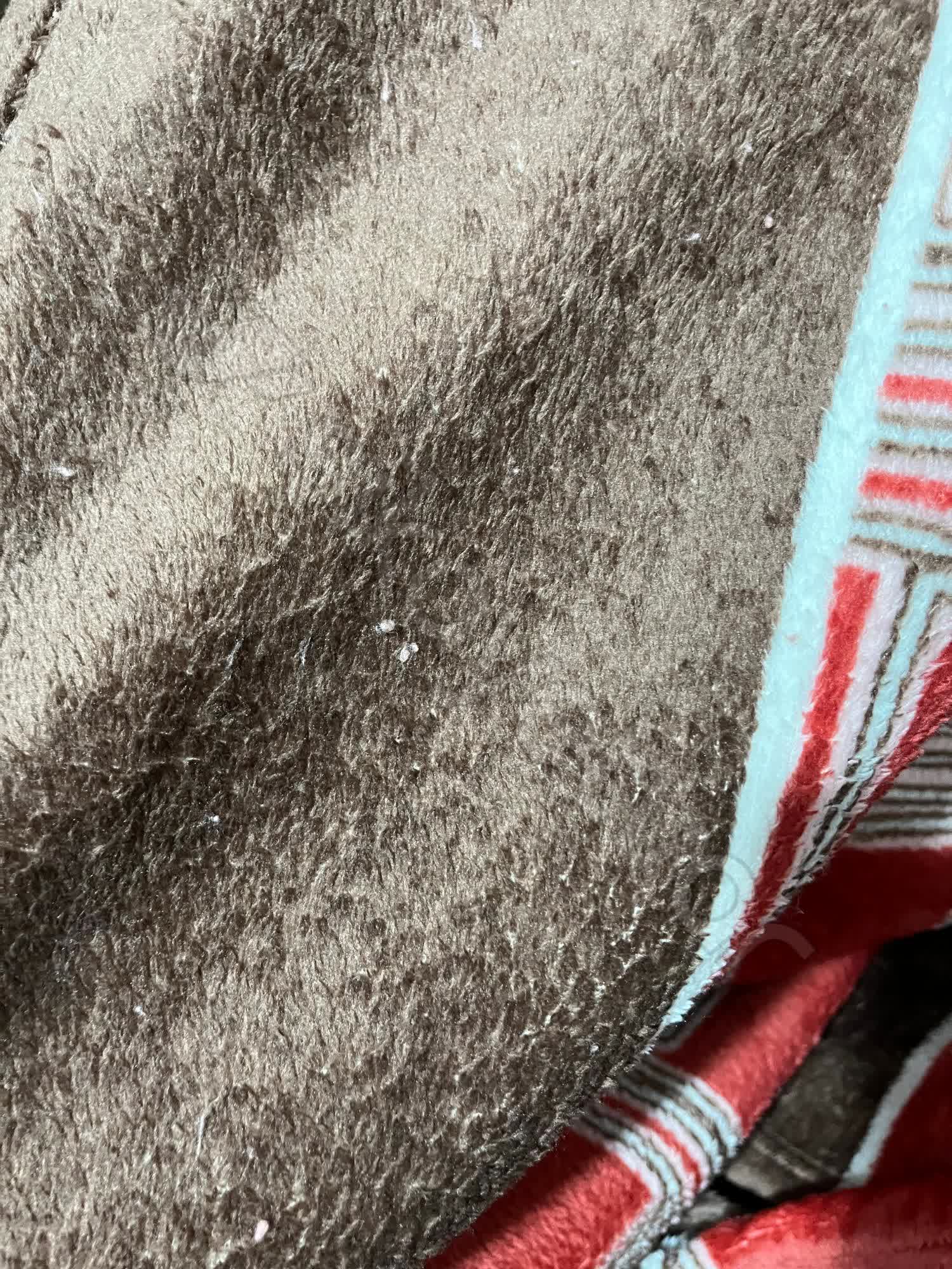 Madame Coco Blanket Sheds Excessively After Washing – Poor Quality - Xolvie