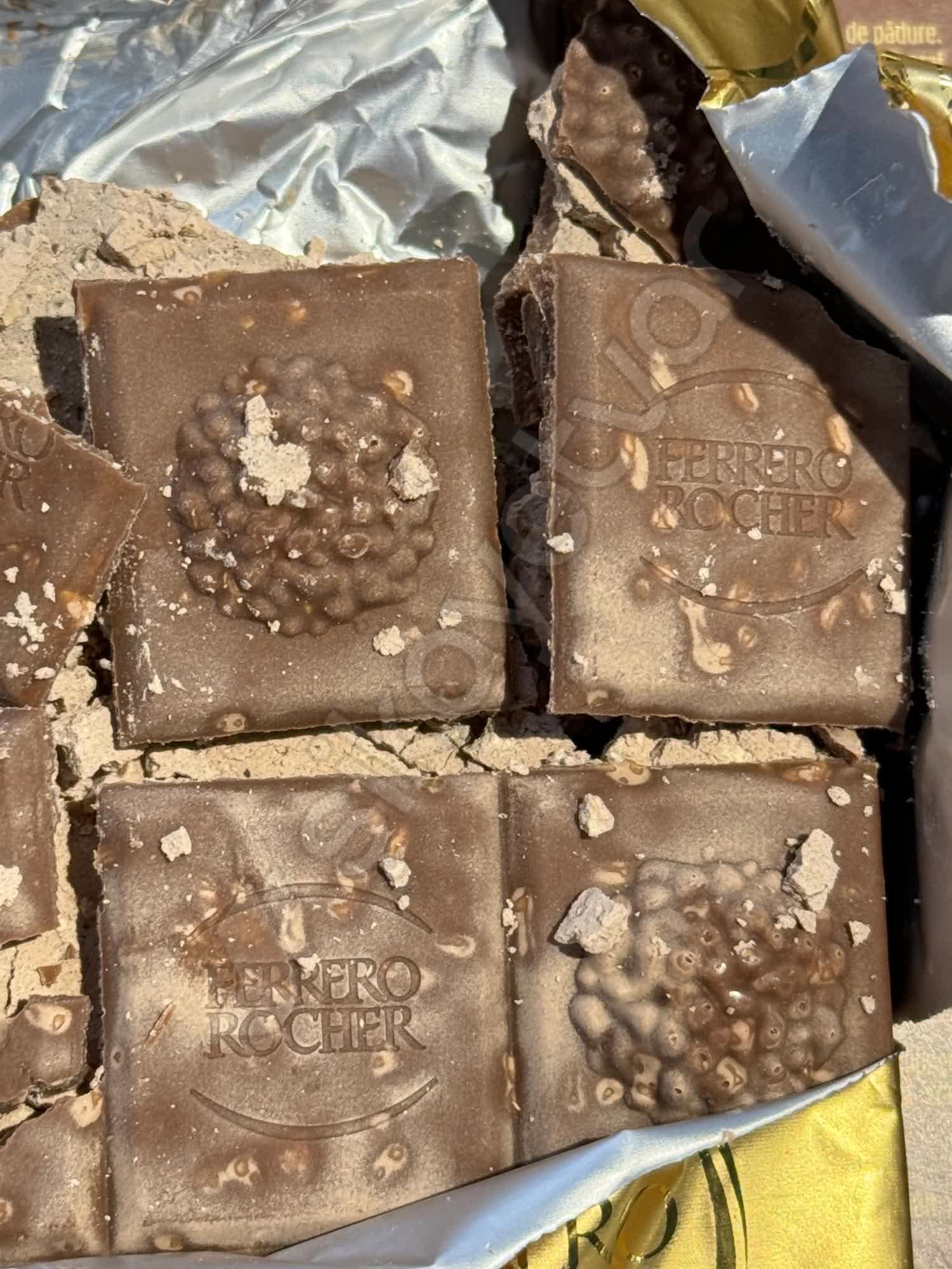 Ferrero Rocher, chocolate en polvo en lugar de tableta - Xolvie