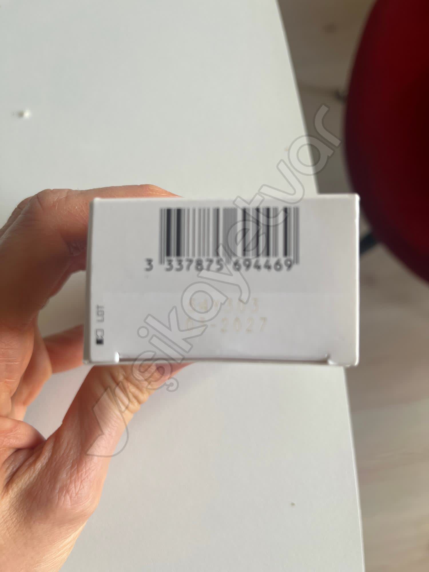 La Roche-Posay Retinol B3 Serum Has Mismatched Barcodes—Is It Authentic ...