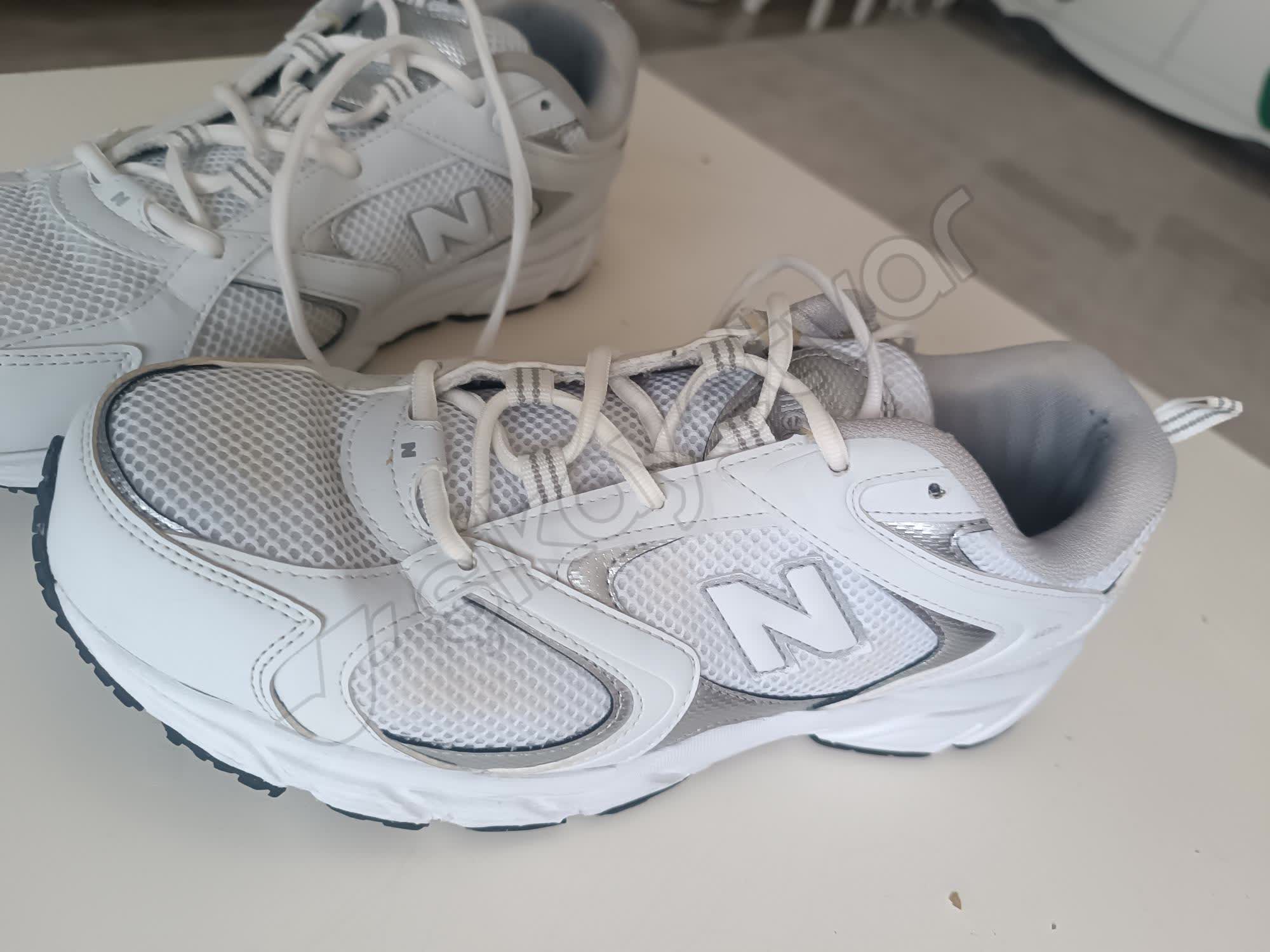 New Balance Shoes Turned Yellow in Under a Year – Poor Quality for the ...