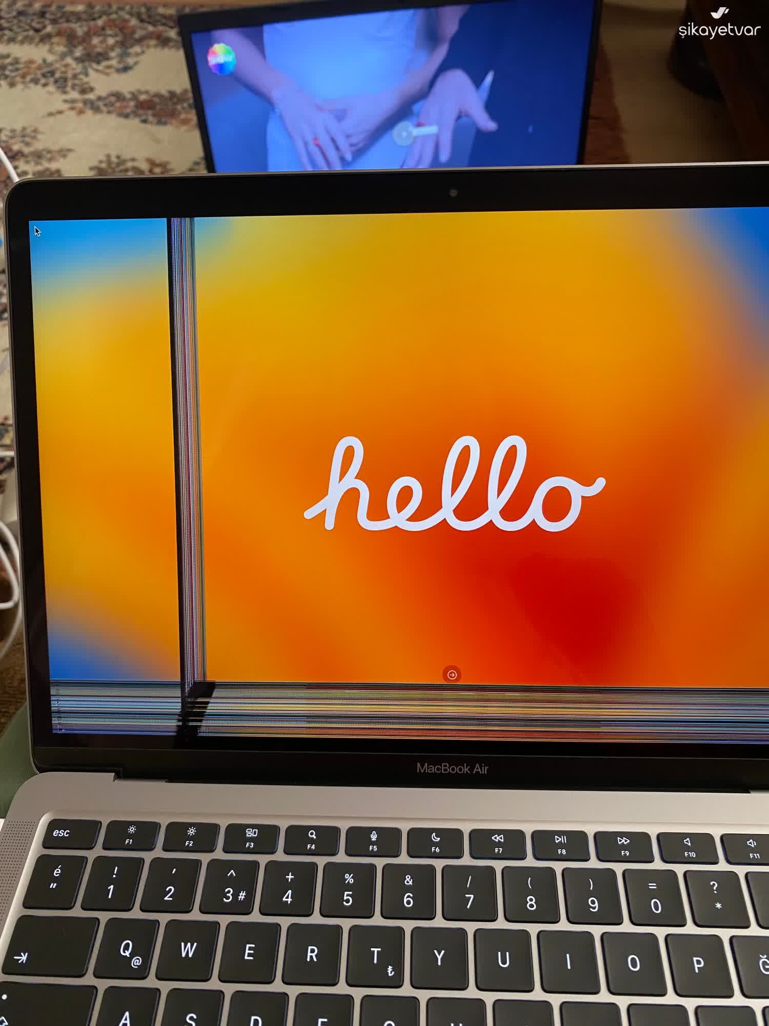 Pozitif Teknoloji Macbook Ekran Sorunu ve Yüksek Ücret Talebi - Şikayetvar