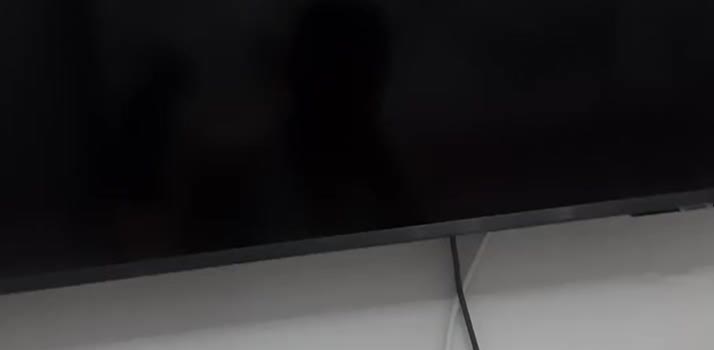 Samsung 50DU7200 LED TV Screen Flickering After Just 3 Months - Xolvie
