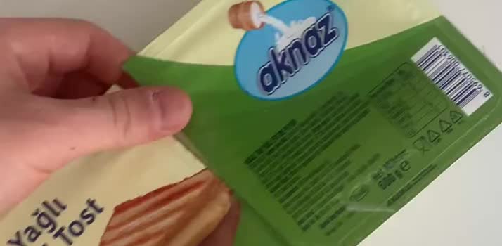 Aknaz Tost Peyniri Kabusu: Son Tüketim Tarihi Geçmemiş Üründe Küf ...