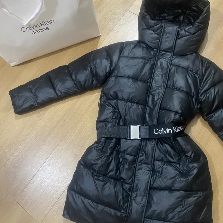 Calvin Klein Mont: Su Geçirmezlik Ve Isı Yalıtımı Hayal Kırıklığı ...