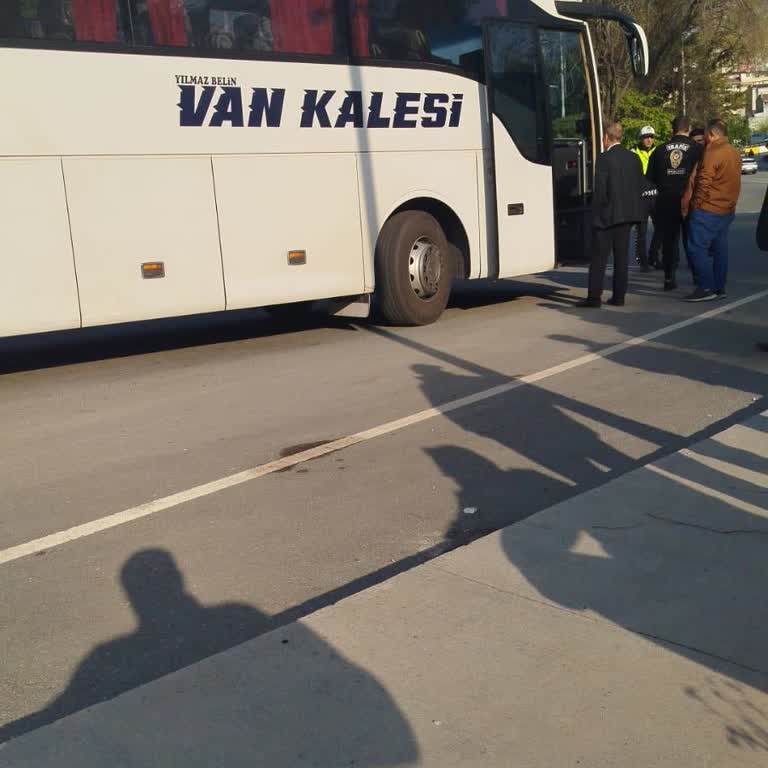 Van Kalesi Turizm Sorunlu Yolculuk: Tartışmalar, Arızalar Ve Valiz Hasarı - Şikayetvar