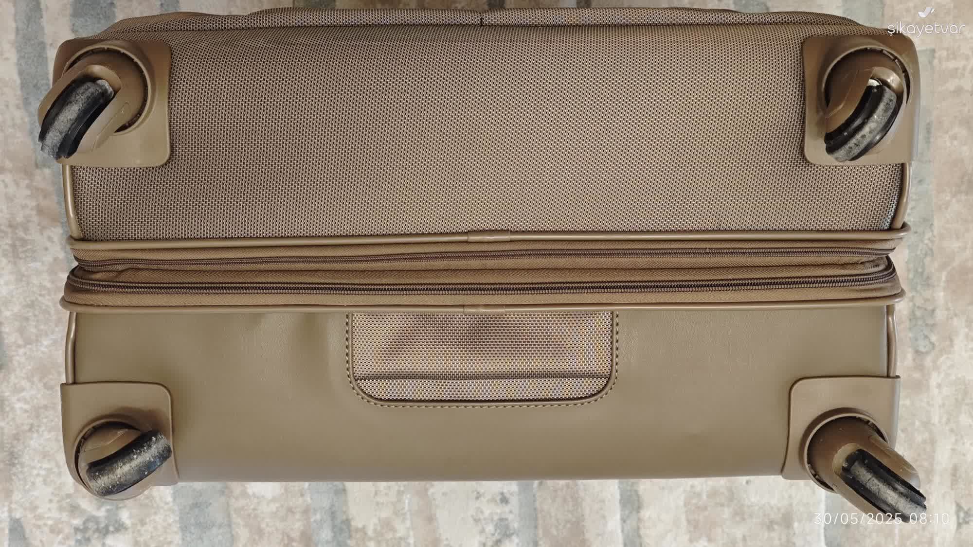 Az Kullanılan Samsonite Valizin Tekerlekleri Parçalandı, Değişim ...
