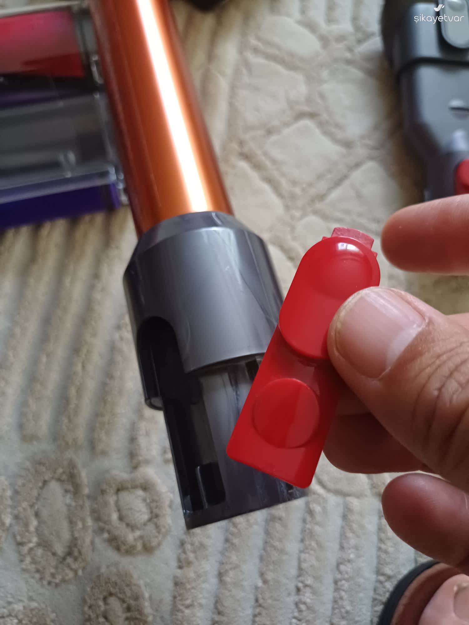 Dyson V10 Başlık Bağlantı Noktası Aniden Kırıldı - Şikayetvar