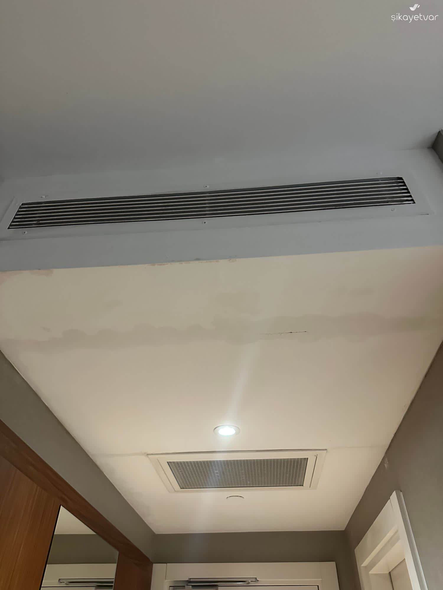 Etstur Otelde Oda Tavanından Su Akması Nedeniyle Uyuyamama Ve Memnuniyetsizlik - Şikayetvar