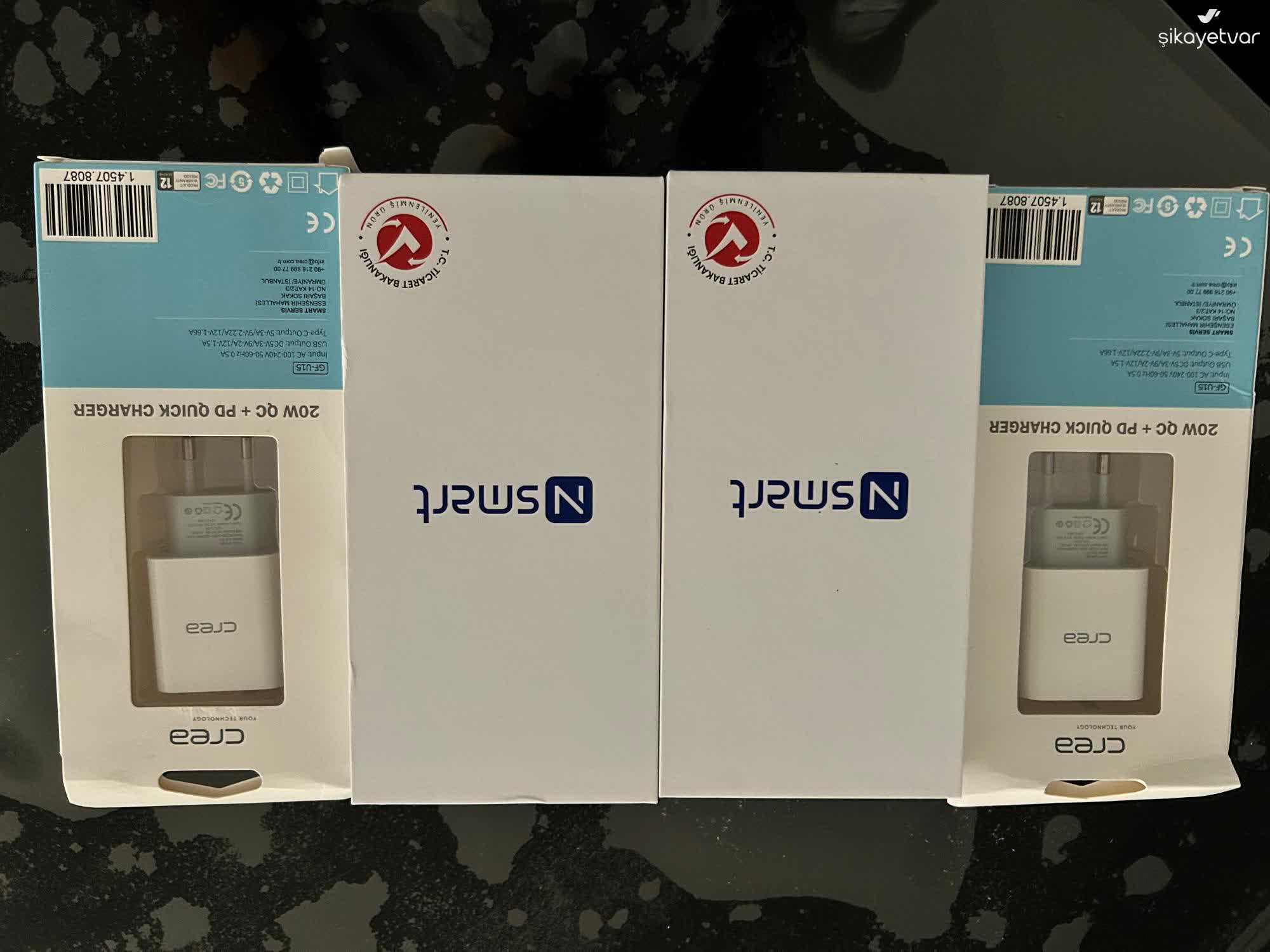 Media Markt Cihazlar Yan Sanayi Aksesuar Ve Farklı Kutularla Geri ...