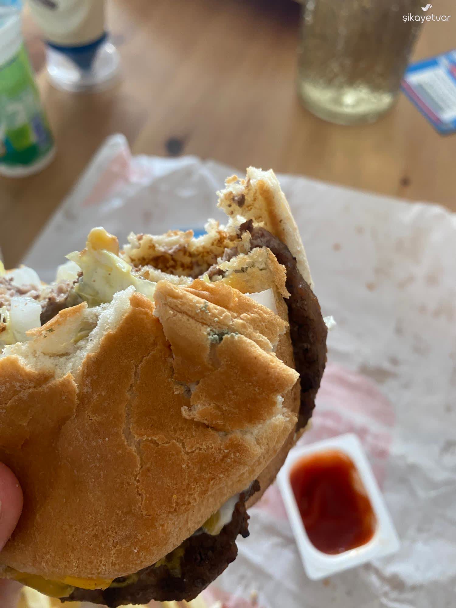 Küflü Hamburger Şoku: Burger King'ten Hayal Kırıklığı - Şikayetvar