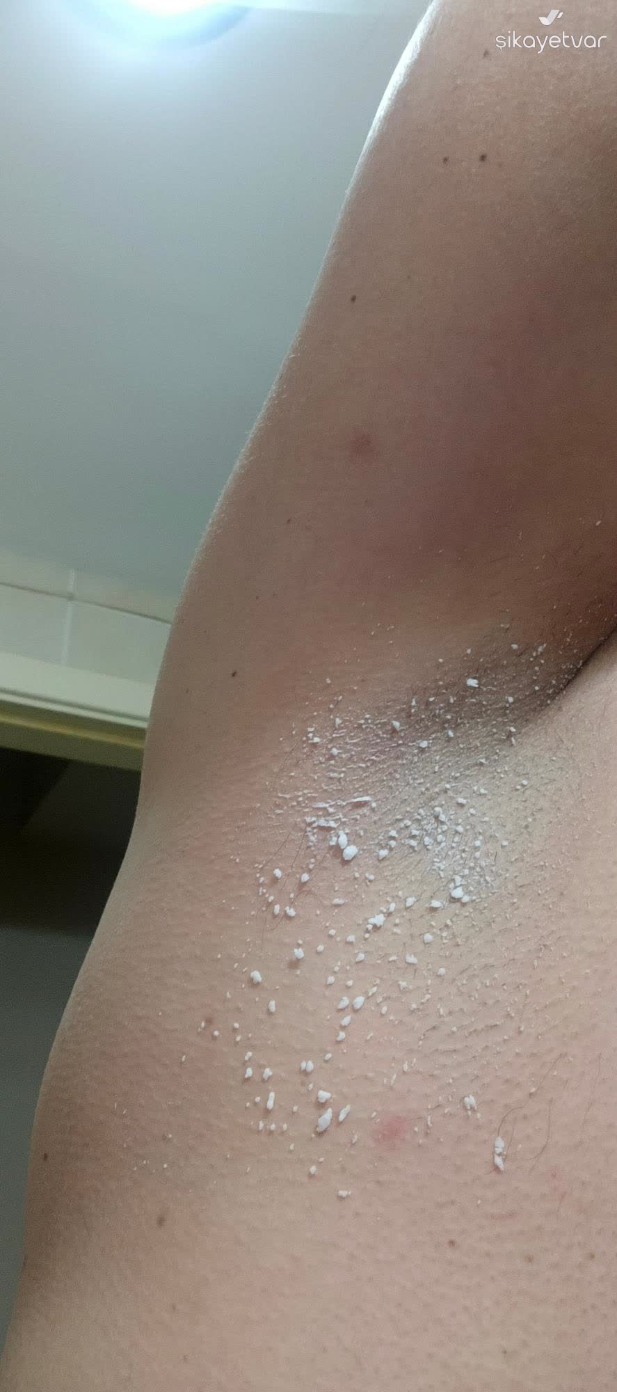 Nivea Deo Stick zieht nicht ein, 4× gekauft, alle klumpen auf der Haut ...