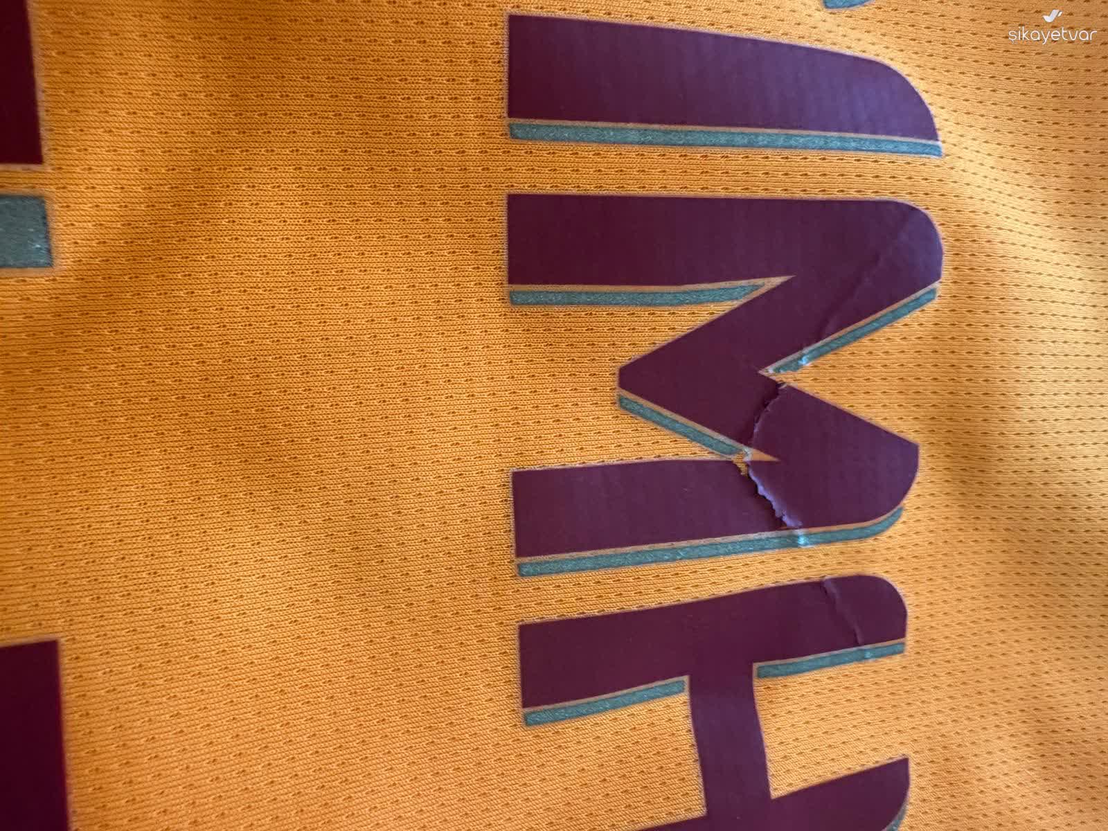 GS Store Galatasaray Formasının Yıldızları Ve Baskısı Kısa Sürede ...