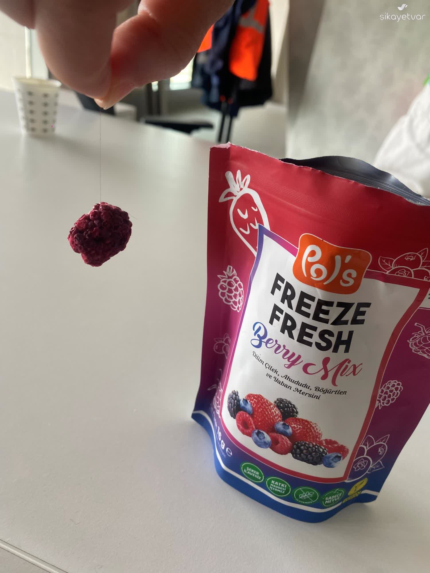 File Market Freeze Fresh Berry Mix İçinde Saç Çıkması Nedeniyle ...