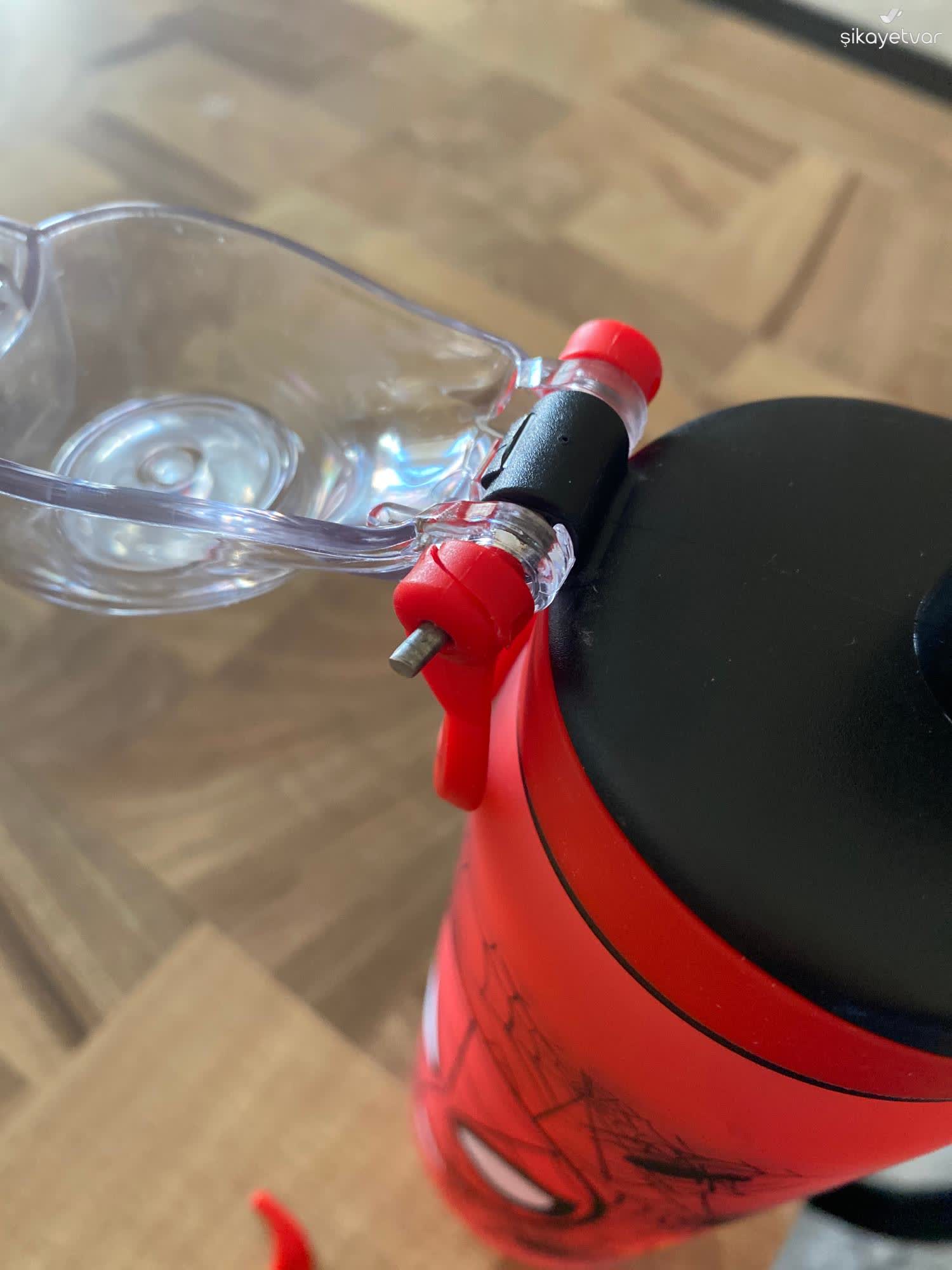 LC Waikiki LCW Spiderman Suluk 1 Ayda Kırıldı, Değişim Talebi - Şikayetvar