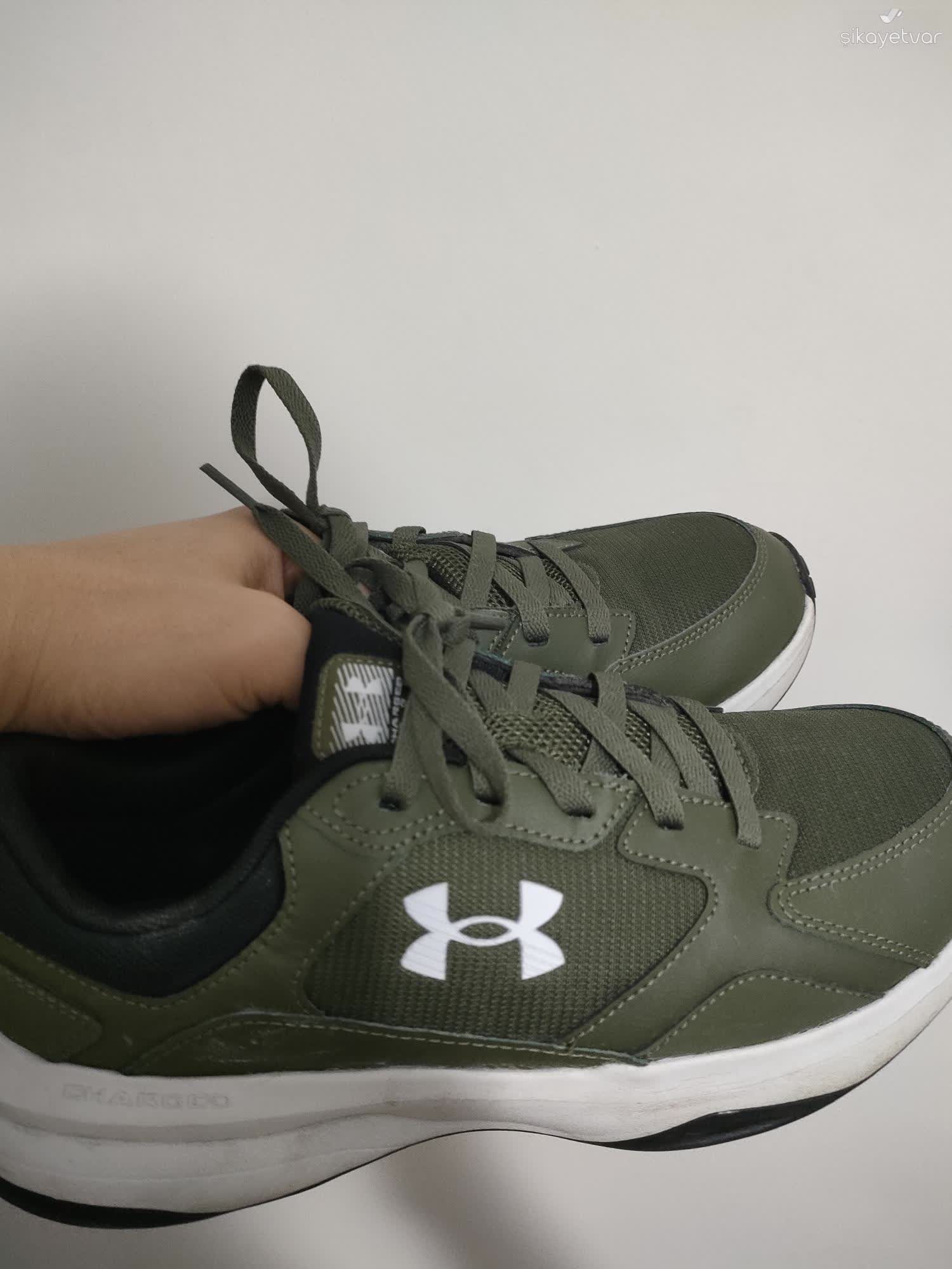I Face Constant Squeaking Noise From My Under Armour Charged Edge Shoes ...