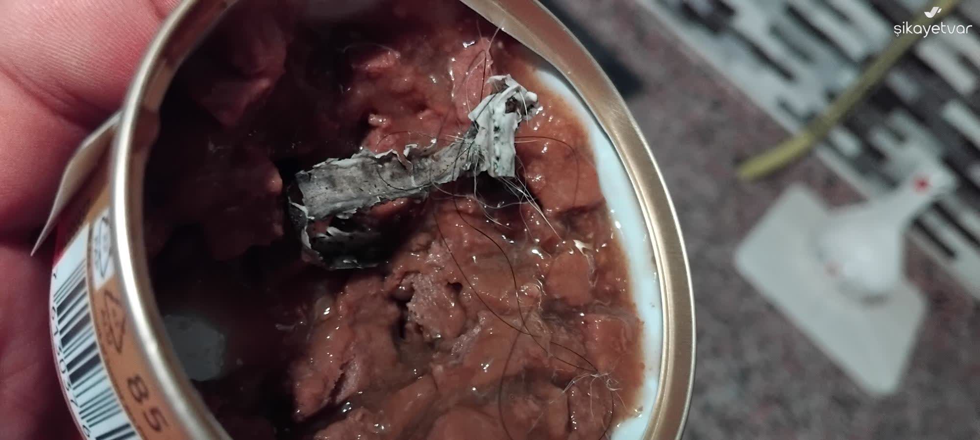 Purina Foreign Object Found in Purina Gourmet Gold Cat Food - Xolvie