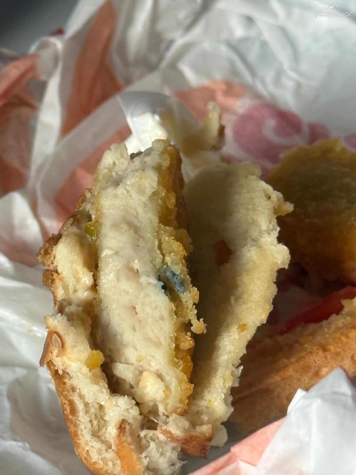 Burger King Buca'da Küflü Hamburger Ve Yetersiz Çözüm - Şikayetvar