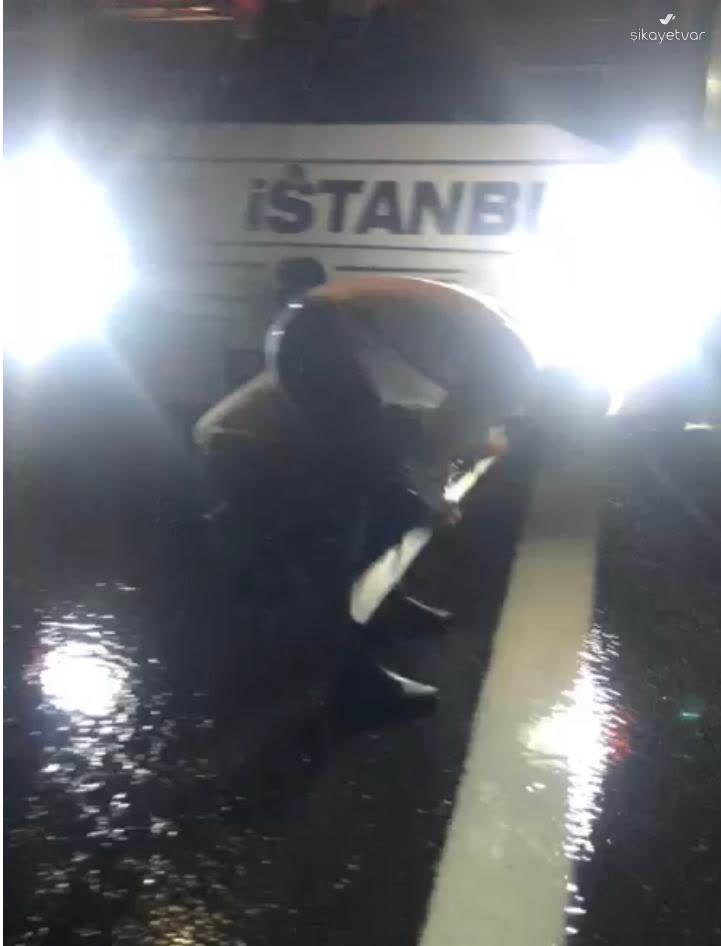 Gold İstanbul Eski Otobüs, Uzun Gecikme Ve Yanıltıcı Bilgiyle ...