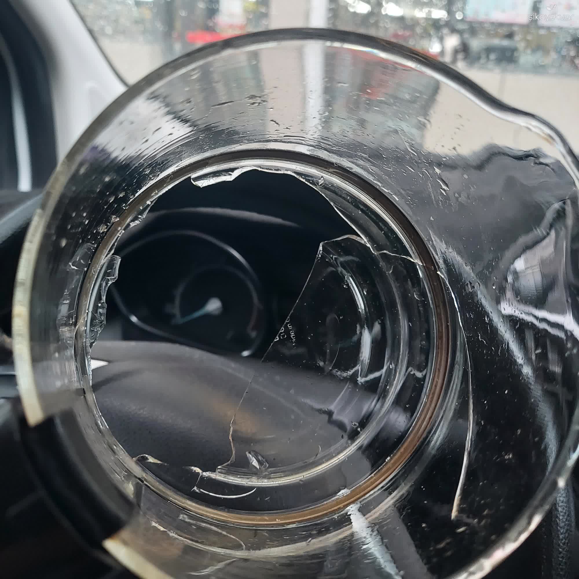 Arçelik Çaycı Demliği Küçük Bir Düşmede Kırıldı, Garanti Kapsamı ...