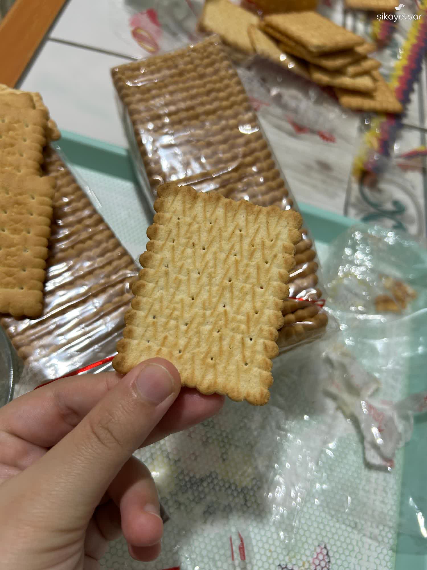 Ülker Pötibör Bisküvilerde Deterjan Kokusu Ve Tat Sorunu ...