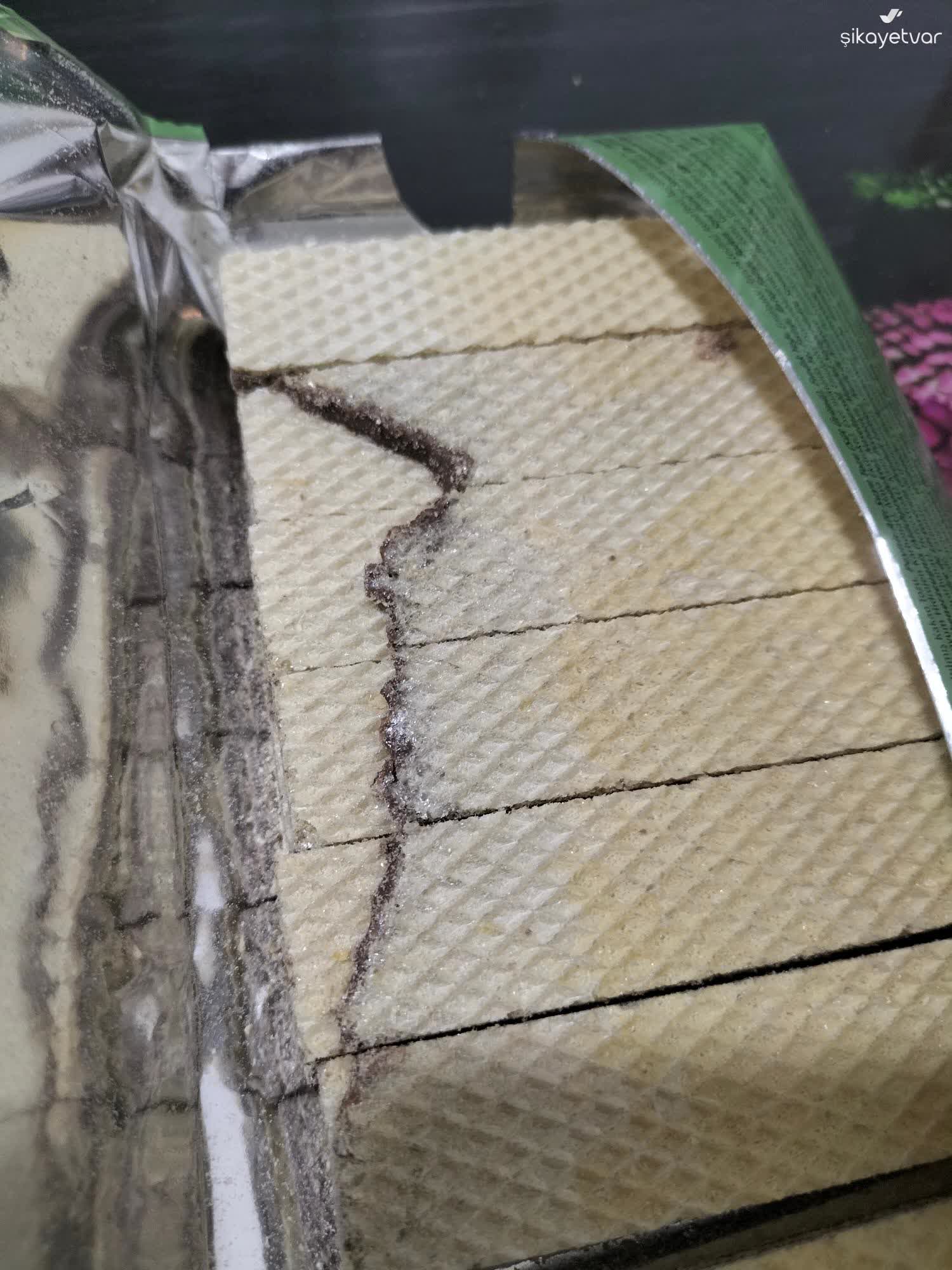 Eti Gıda Eti Hoşbeş Fındık Kremalı Gofretin İç Dolgusu Boş Ve Hatalı ...