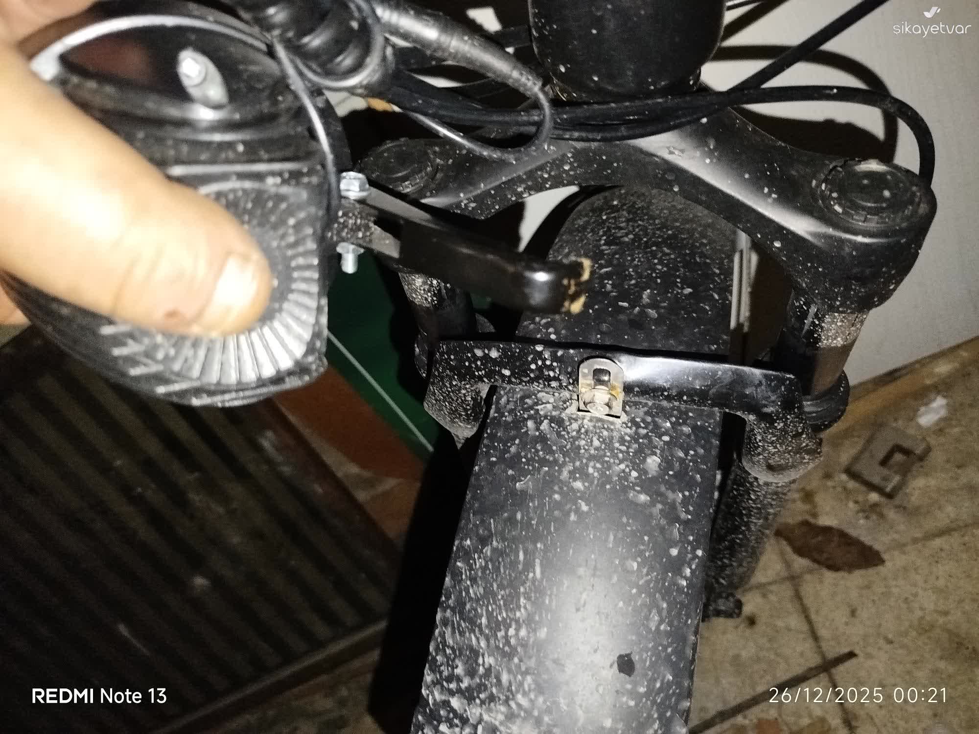 Skyjet Kısa Sürede Kırılan Far Parçası Ve Yağmurlu Havalarda Su ...