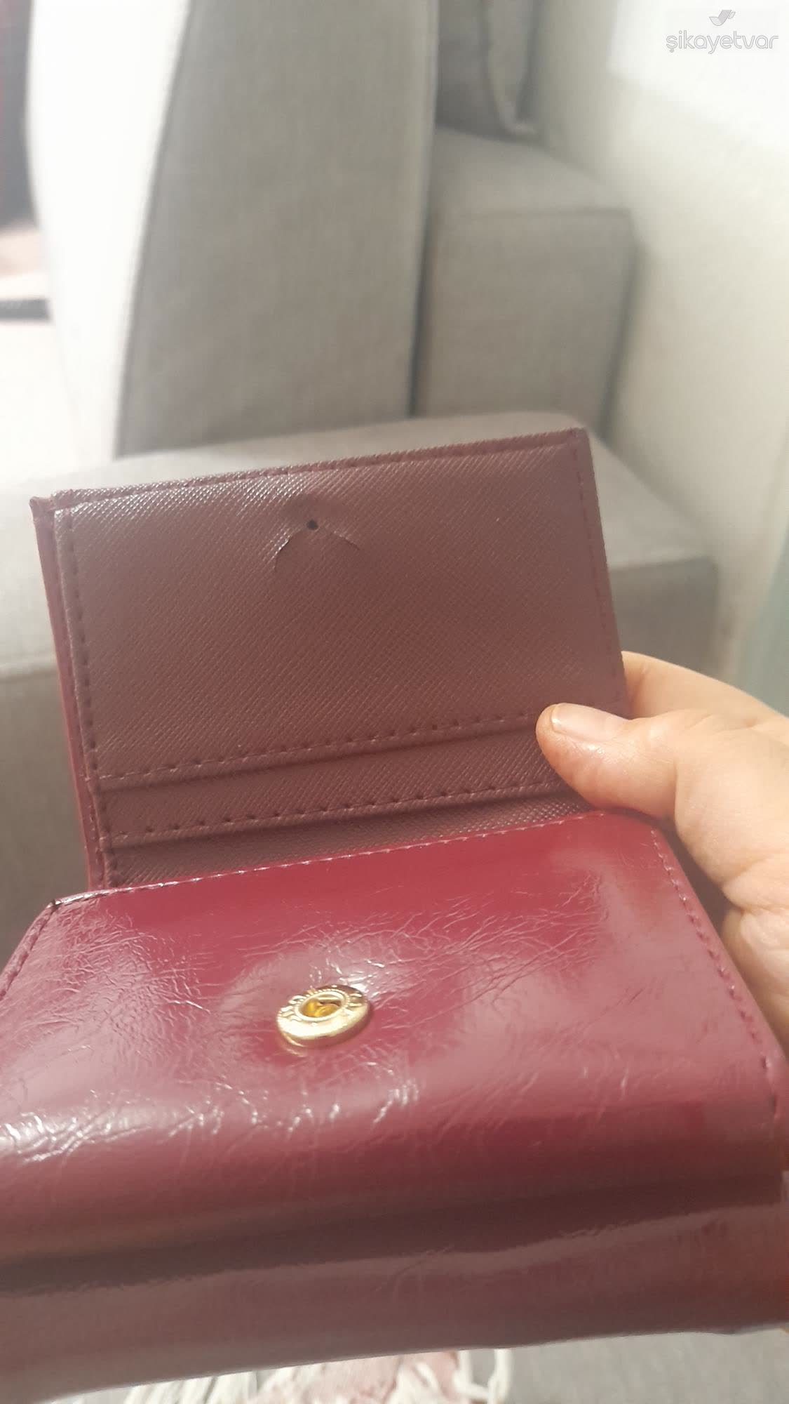 Addax Defolu Cüzdan ve Mağaza Görevlisinin Suçlayıcı Tutumu - Şikayetvar