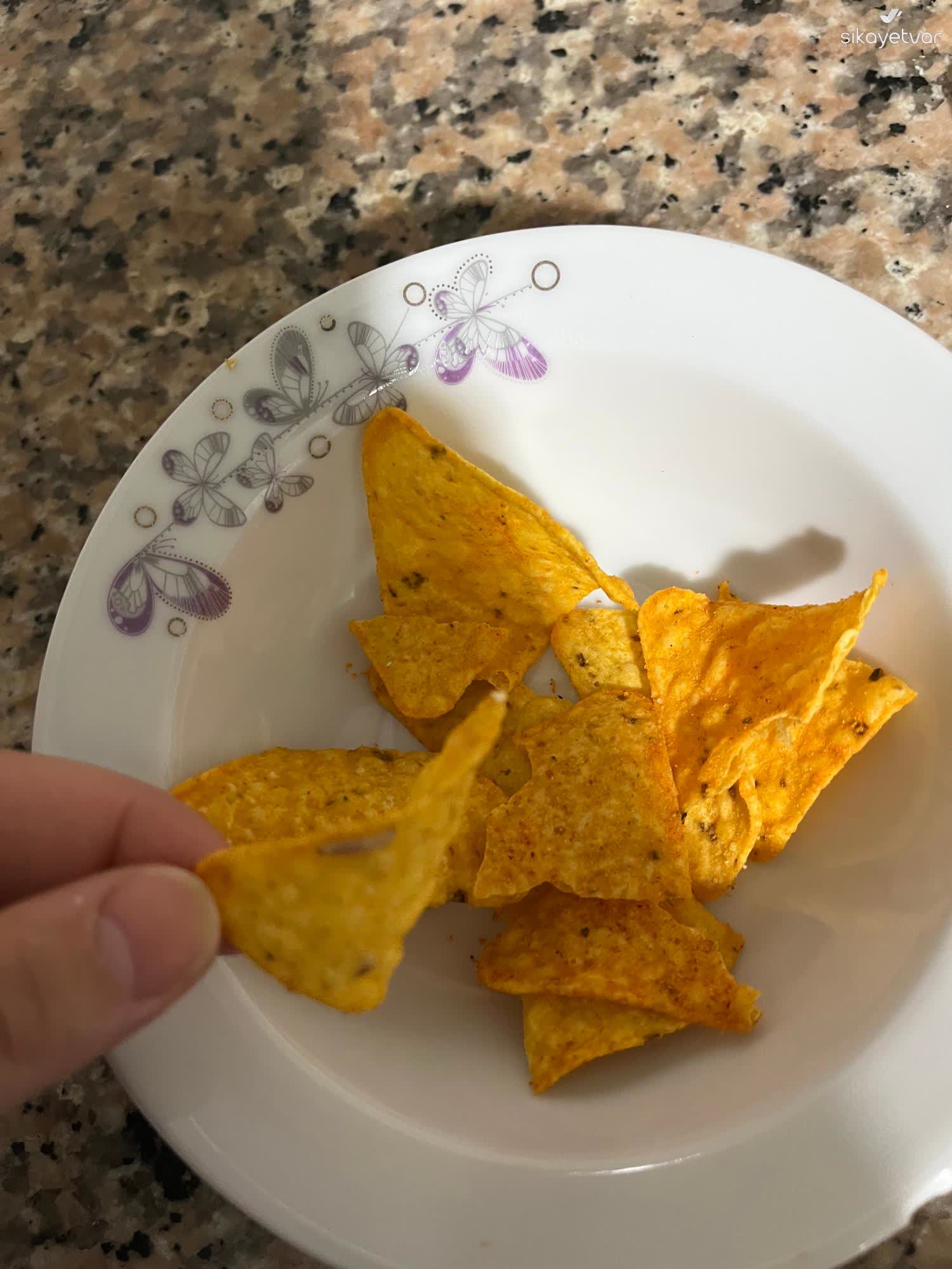 Gusano en Doritos Nacho, preocupación por higiene - Xolvie