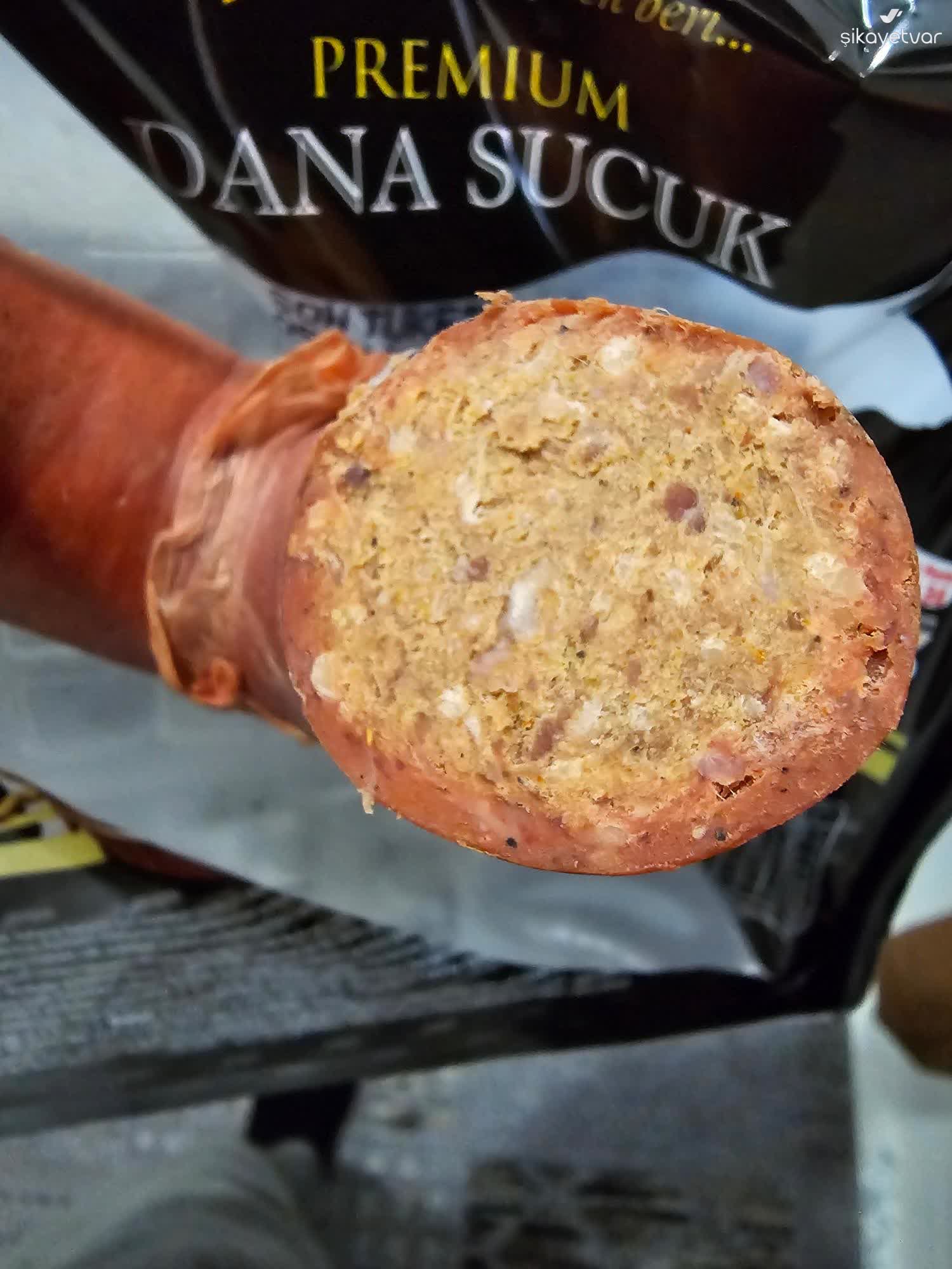 Sultan Et ve Gıda Sultan Et Premium Dana Sucuğu Bozulmuş Renk Ve Tat ...