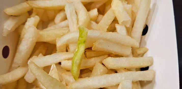 Burger King Customer Service Complaint Over Bad Food Quality - Xolvie
